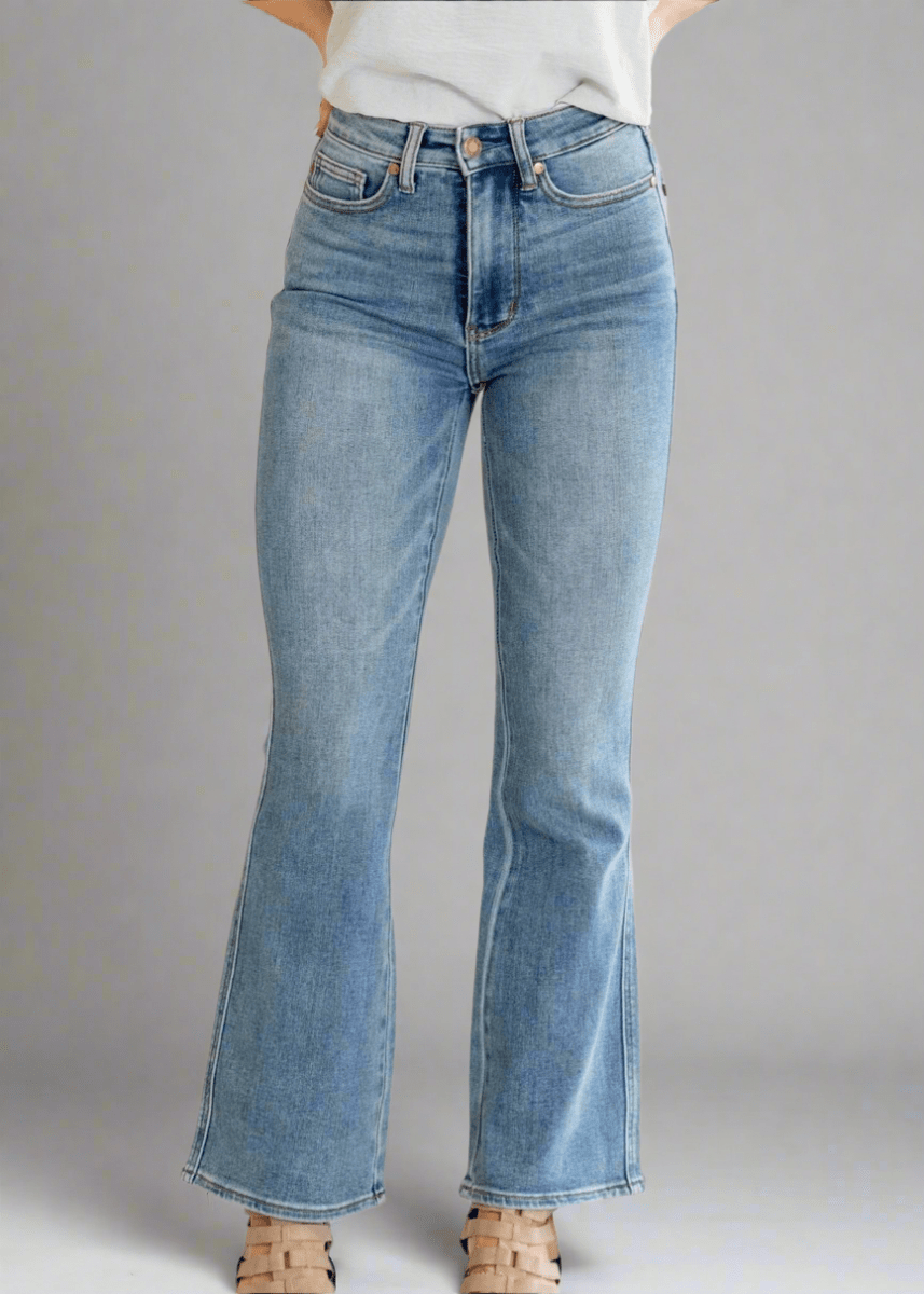 Leigh | Med Wash Short Bootcut | Judy Blue Jeans – Jimberly's Boutique